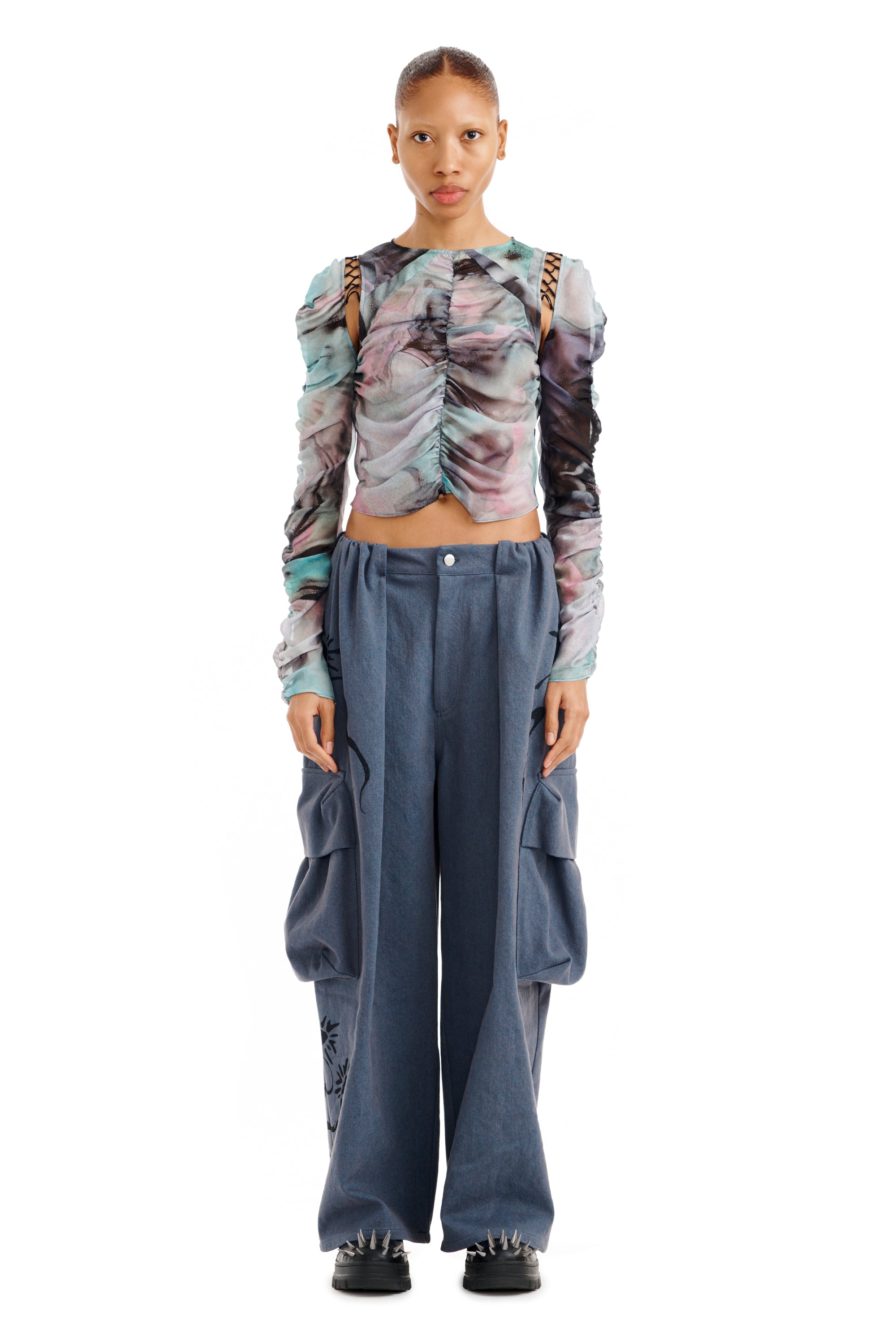 CHARCOAL DAISY PLEATED CARGO PANT | COLLINA STRADA