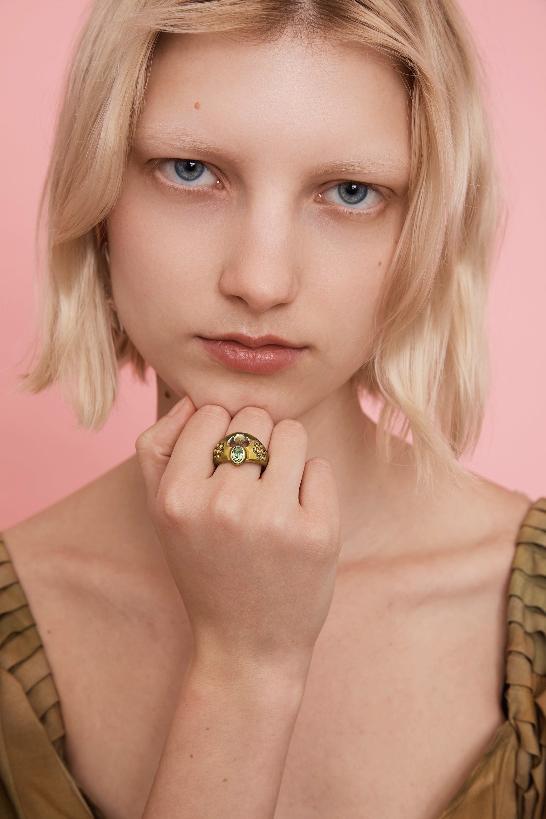 OLIVE COSMIC DAISY RING